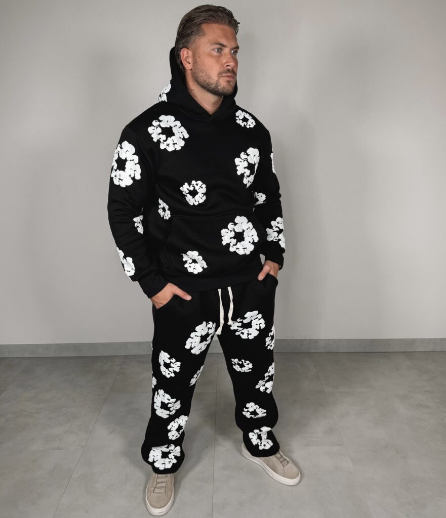 Inspired Flower Sweater Joggingsuit - Black/White - Manilo